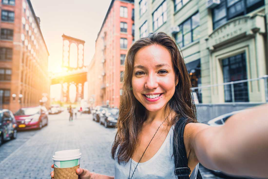 7 Professional Tips for Taking Better Selfies - Destin Sparks 7 Professional Tips for Taking Better Selfies - Destin Sparks